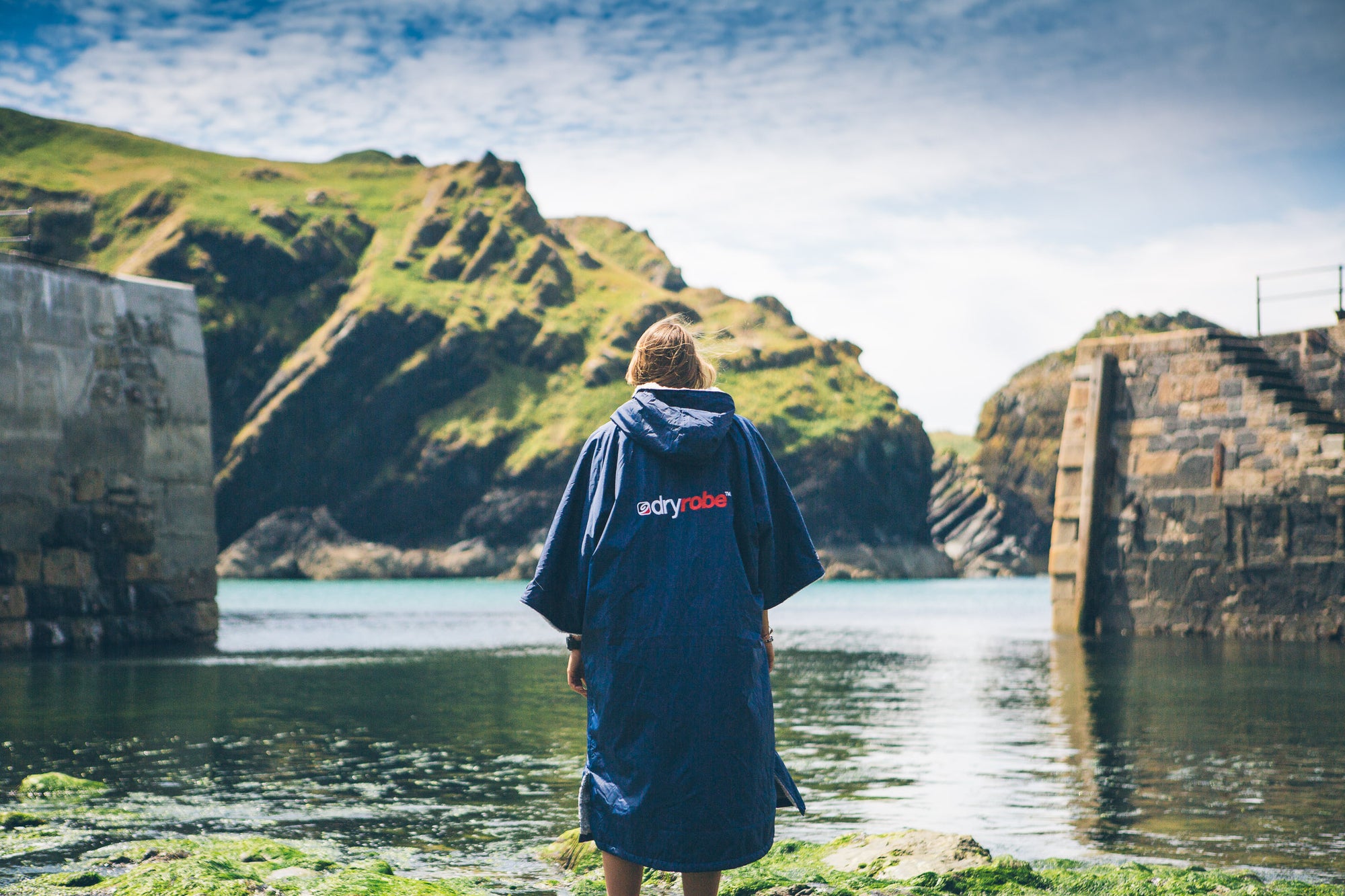 Tips For Open Water Swimming – Inspiration from ‘Sink or Swim’ – dryrobe
