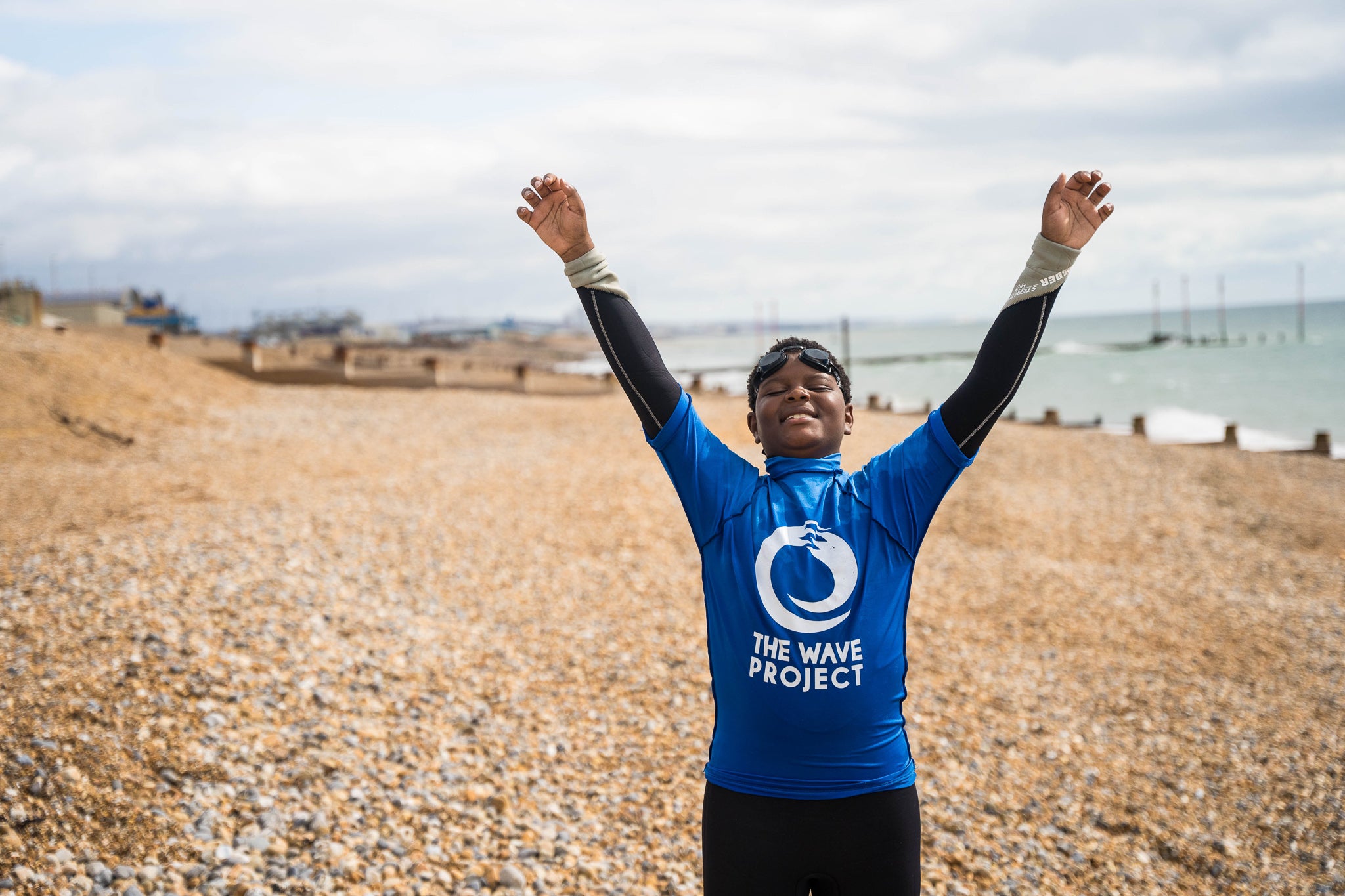 Changing Young Lives With Surf Therapy - The Wave Project London – dryrobe