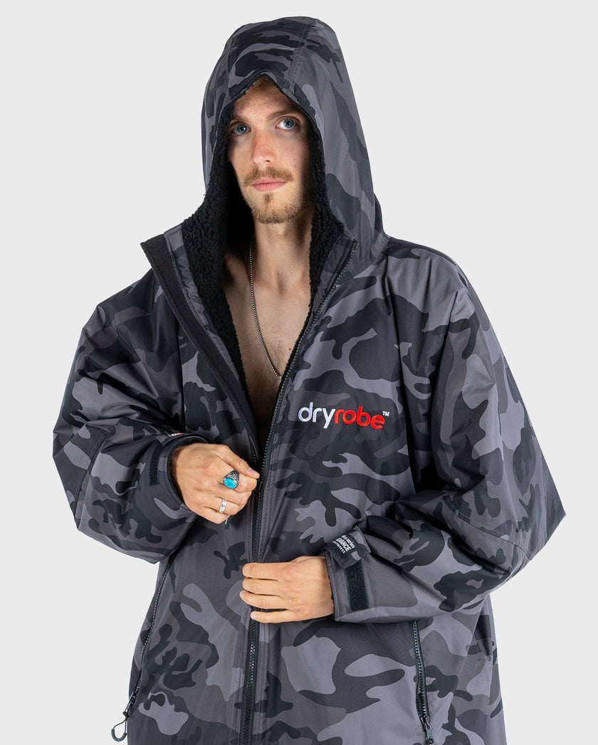 dryrobe® Advance Long Sleeve Changing Robe - Camo/Black