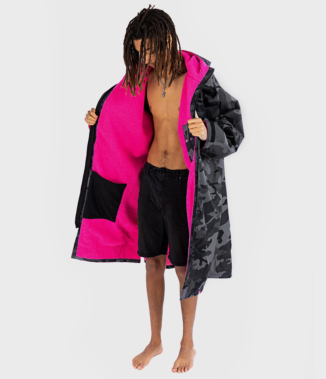 Long Sleeve Changing Robes | dryrobe® Advance