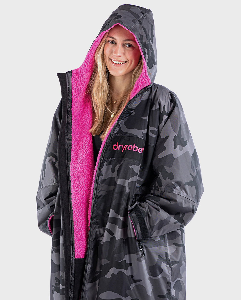 REWORK - Black Camo Pink Advance Change Robe – Dryrobe®