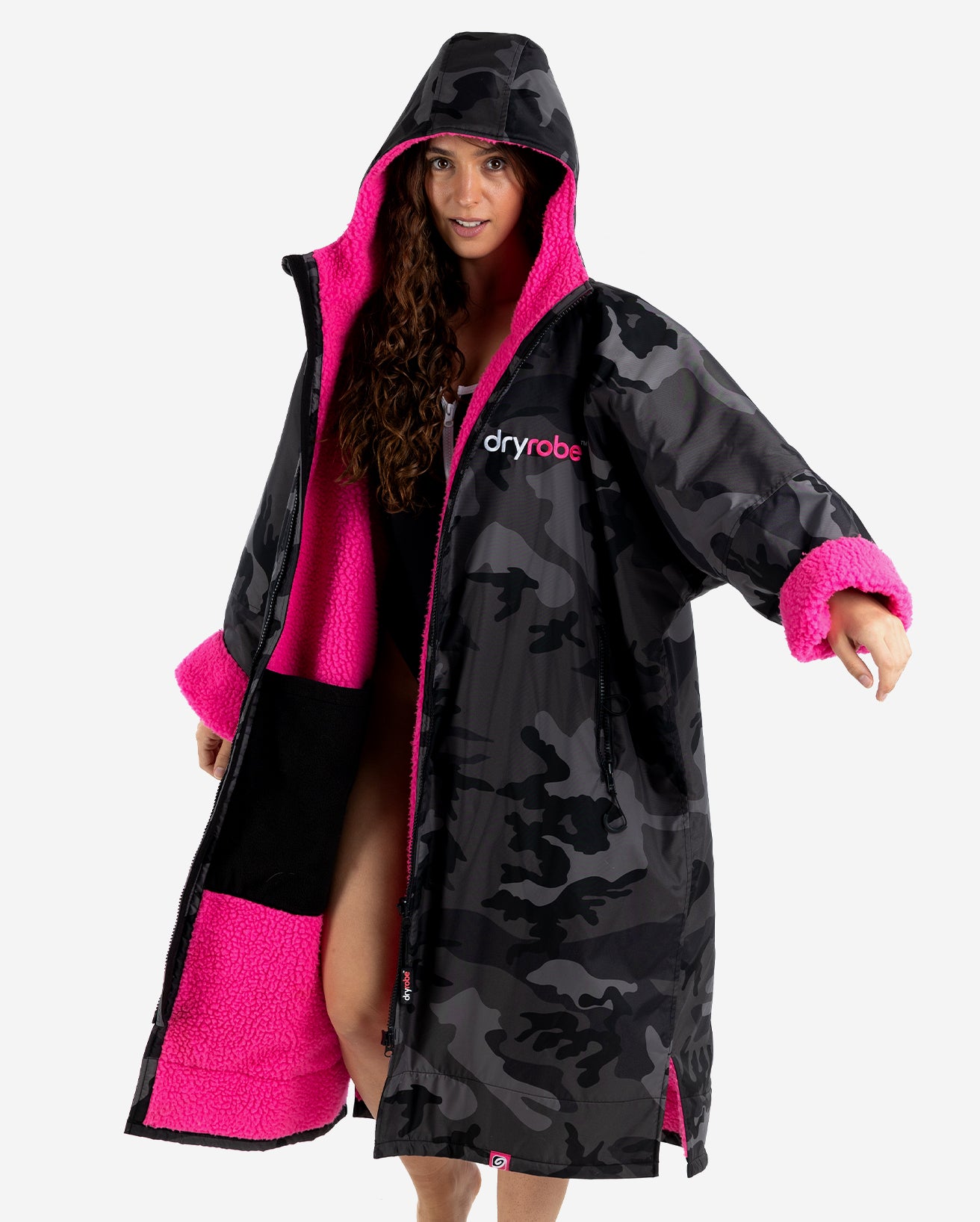 dryrobe® Advance Long Sleeve Changing Robe - Camo/Black/Pink