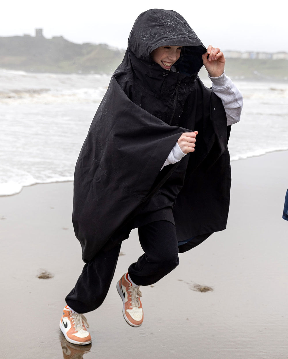 Black Rainproof Kids Poncho | Dryrobe®