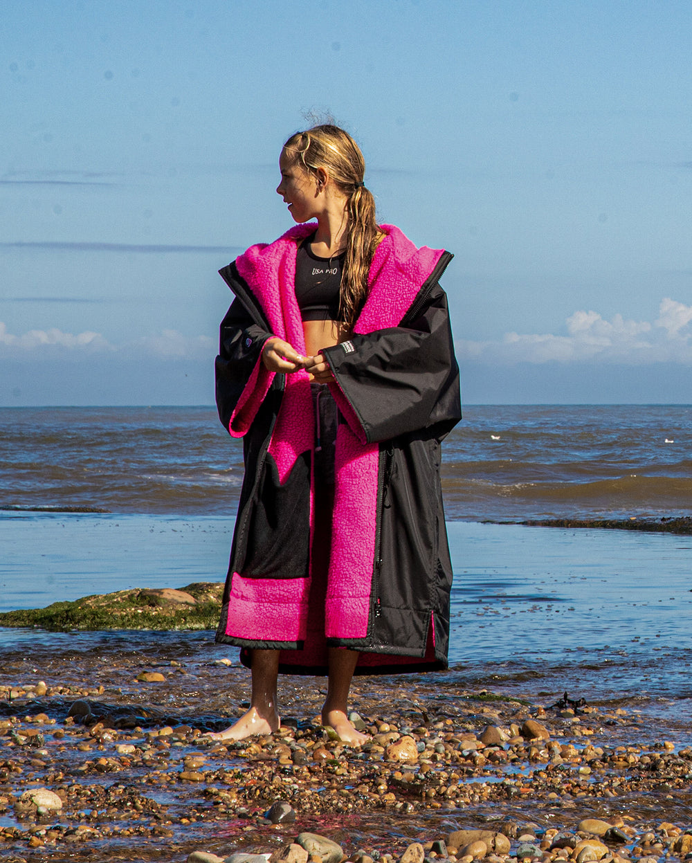 Black Pink Easy-Fit Kids Advance Changing Robe | Dryrobe®
