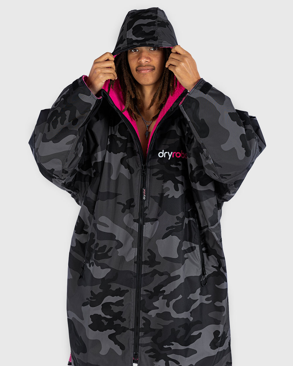 dryrobe® Advance Long Sleeve Changing Robe - Camo/Black/Pink