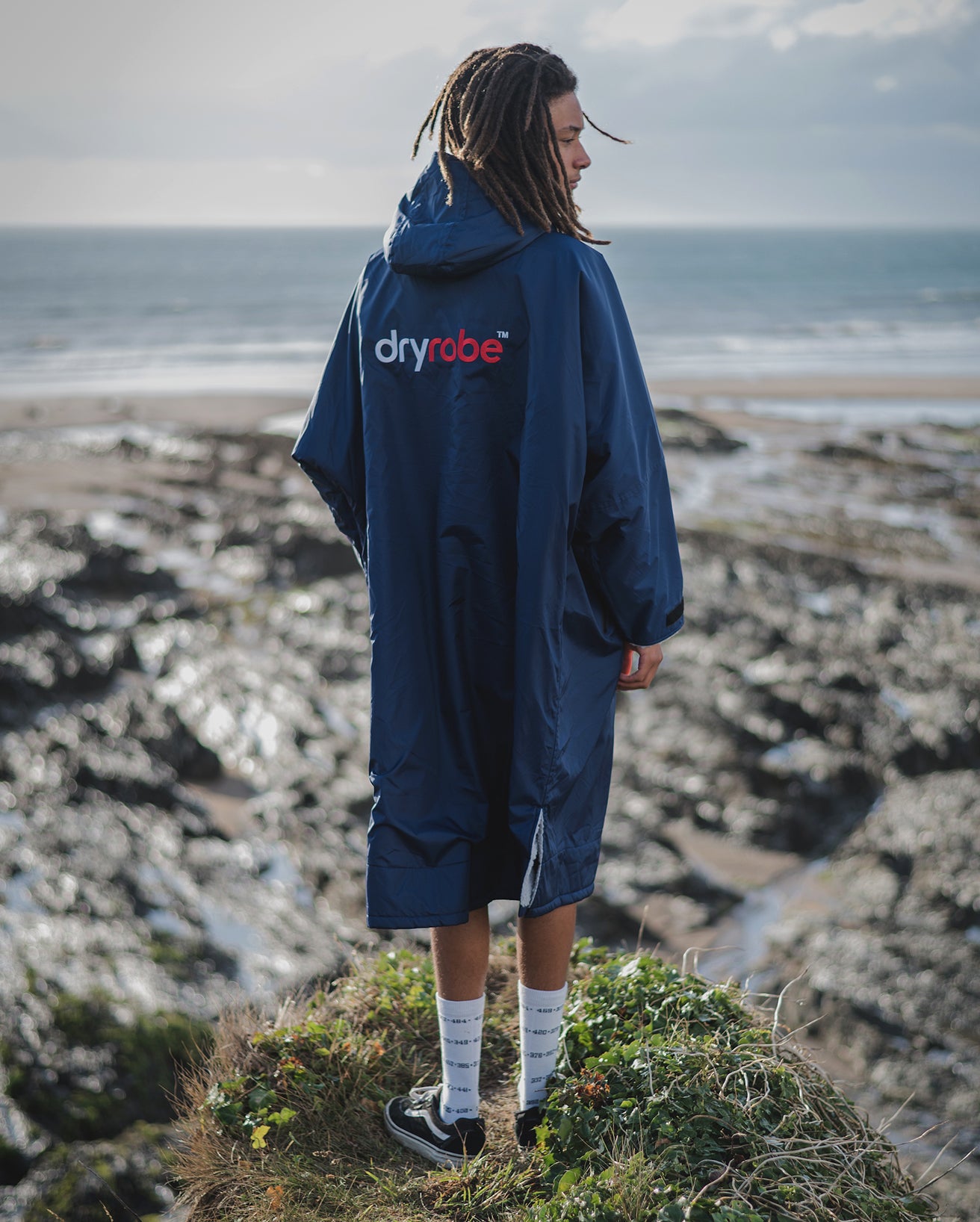 dryrobe® Advance Long Sleeve Changing Robe - Navy/Grey